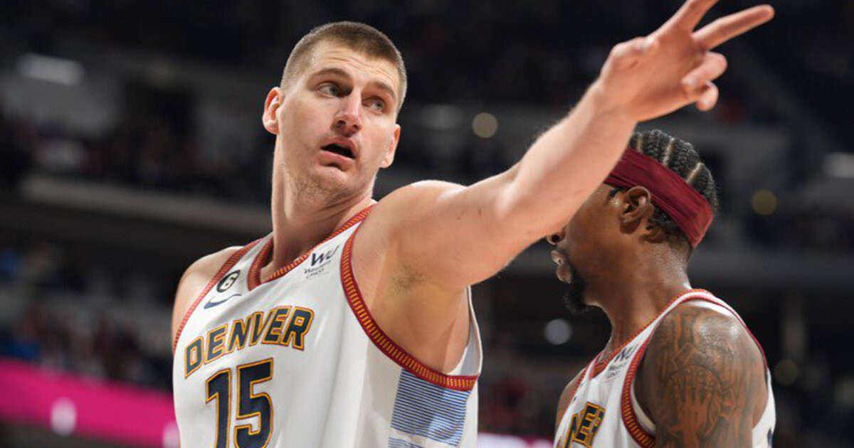 Никола Йокич – о личном рекорде по подборам за матч: «Я просто ...