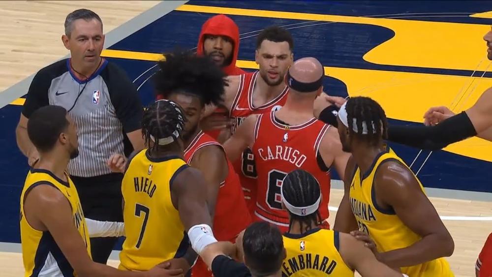 Зак Лавин устроил стычку с игроками «Индианы» - НБА - Баскетбол на ...